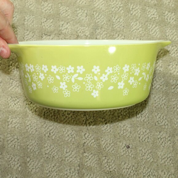 Pyrex | Kitchen | Vintage Pyrex Spring Blossom Light Green Crazy Daisy ...